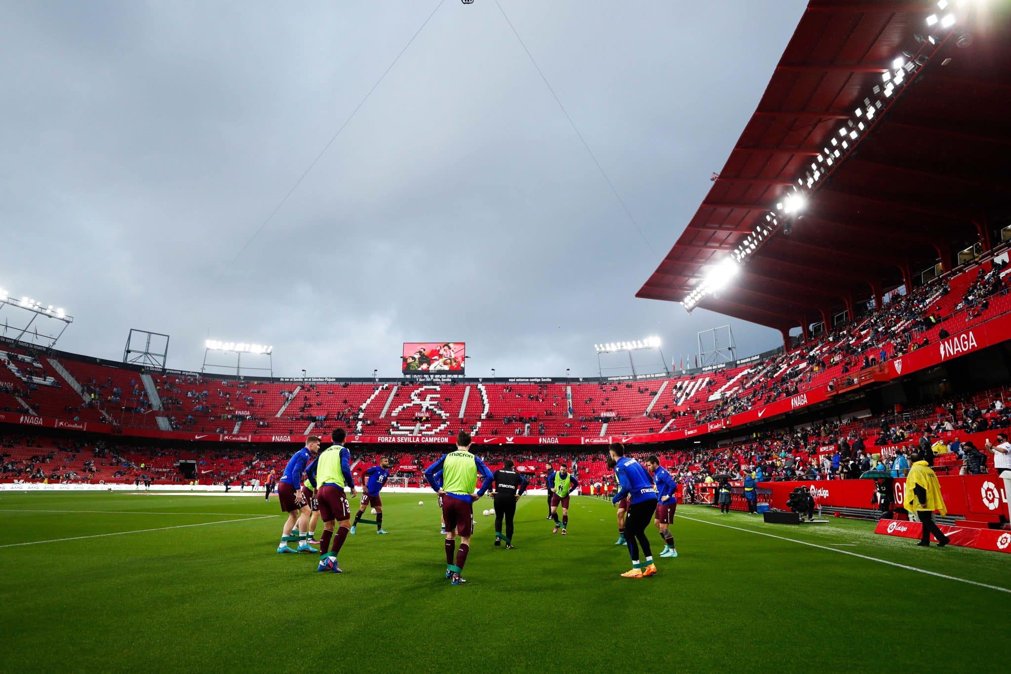 Ramon Sanchez-Pizjuan Stadium (Sevilla FC stadium) | Atmospheric home ...