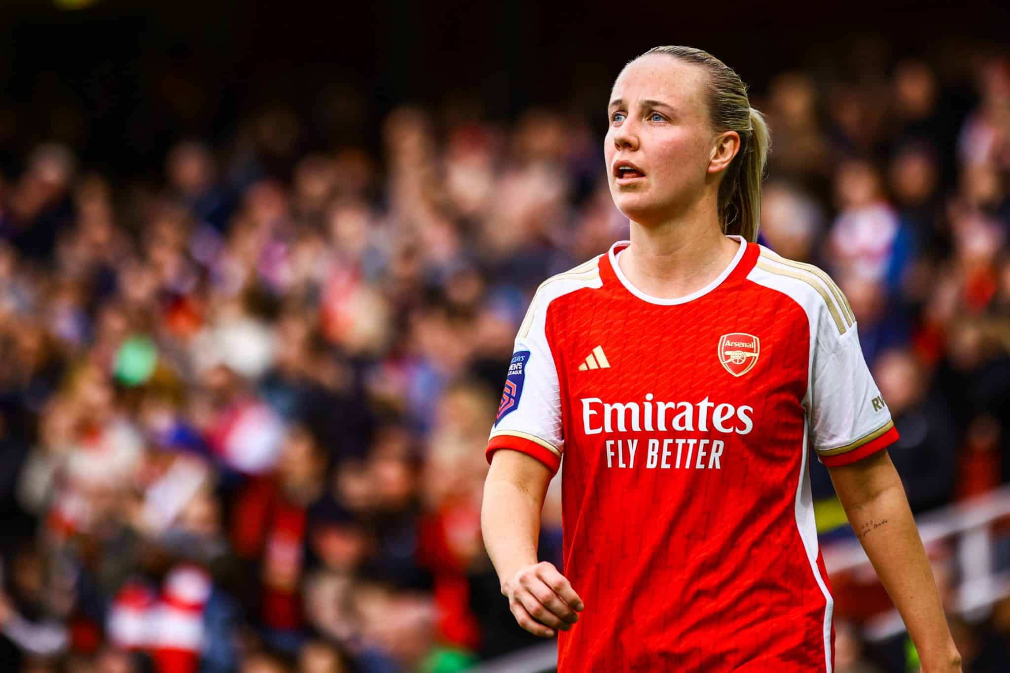 WSL first all-female ground staff work on north London derby