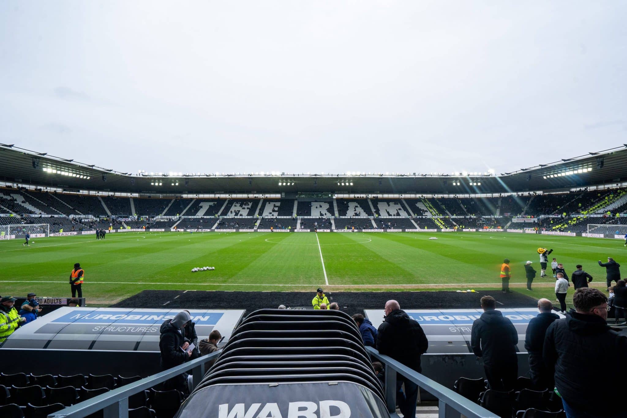 10 biggest Championship football grounds 2025/26