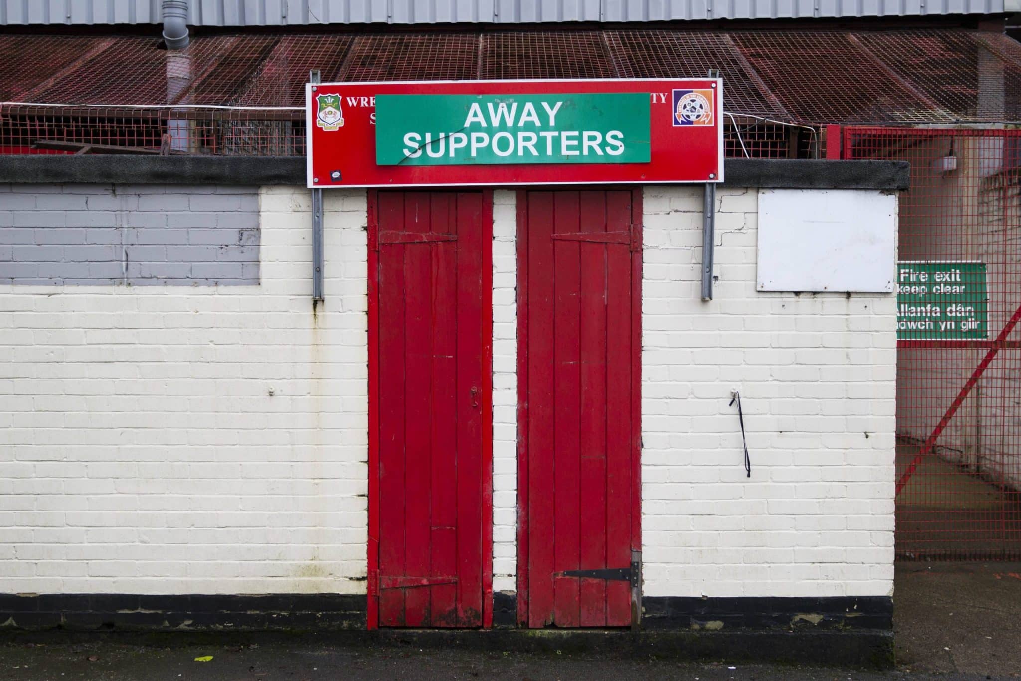 Wrexham AFC | Glyndwr University Racecourse Stadium | Ground Guide