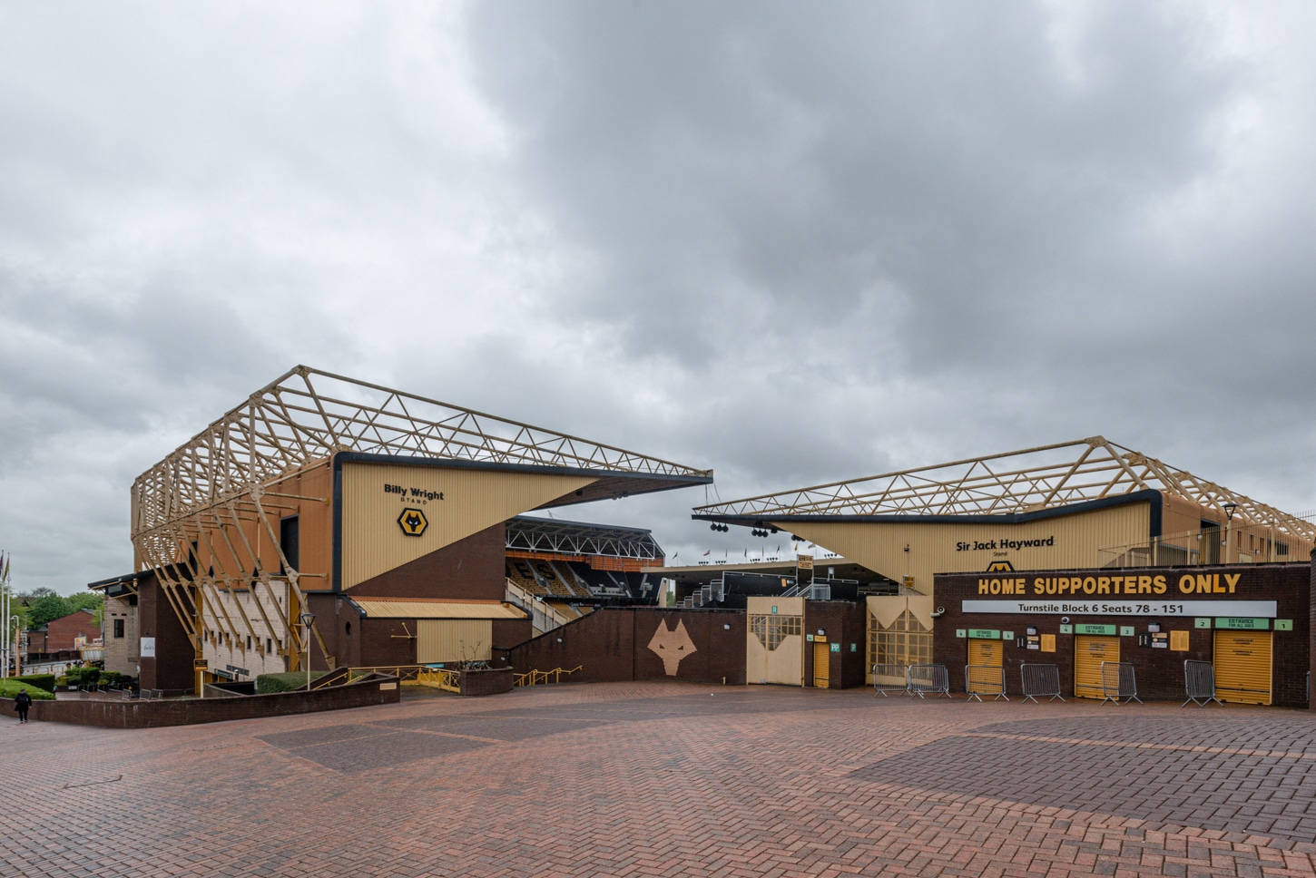 Molineux | Wolverhampton Wanderers FC | Historic home of Wolves since ...