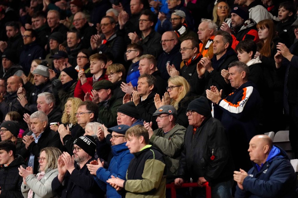 Luton fans 'deserve it' says former Tottenham winger