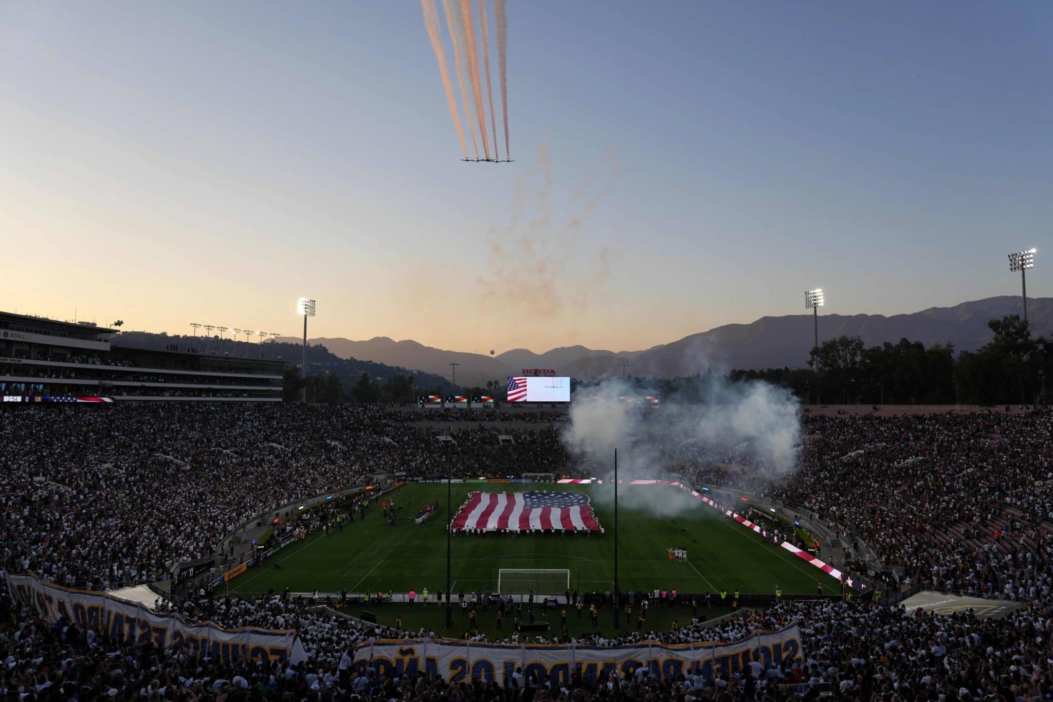 Biggest football stadiums in the world: A guide to the largest grounds ...