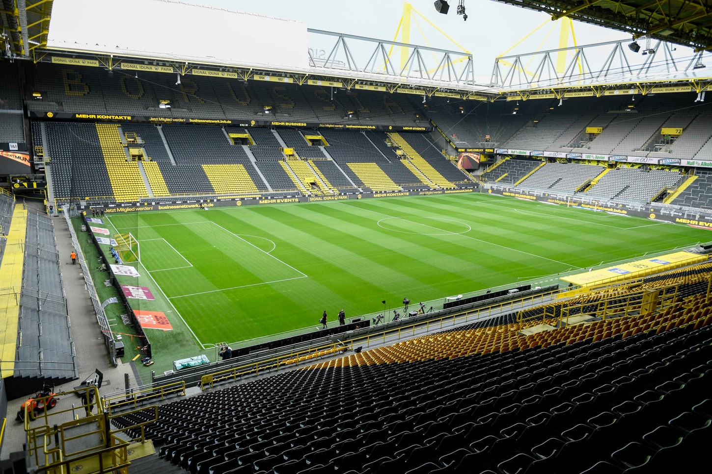 Biggest football stadiums in the world: A guide to the largest grounds ...